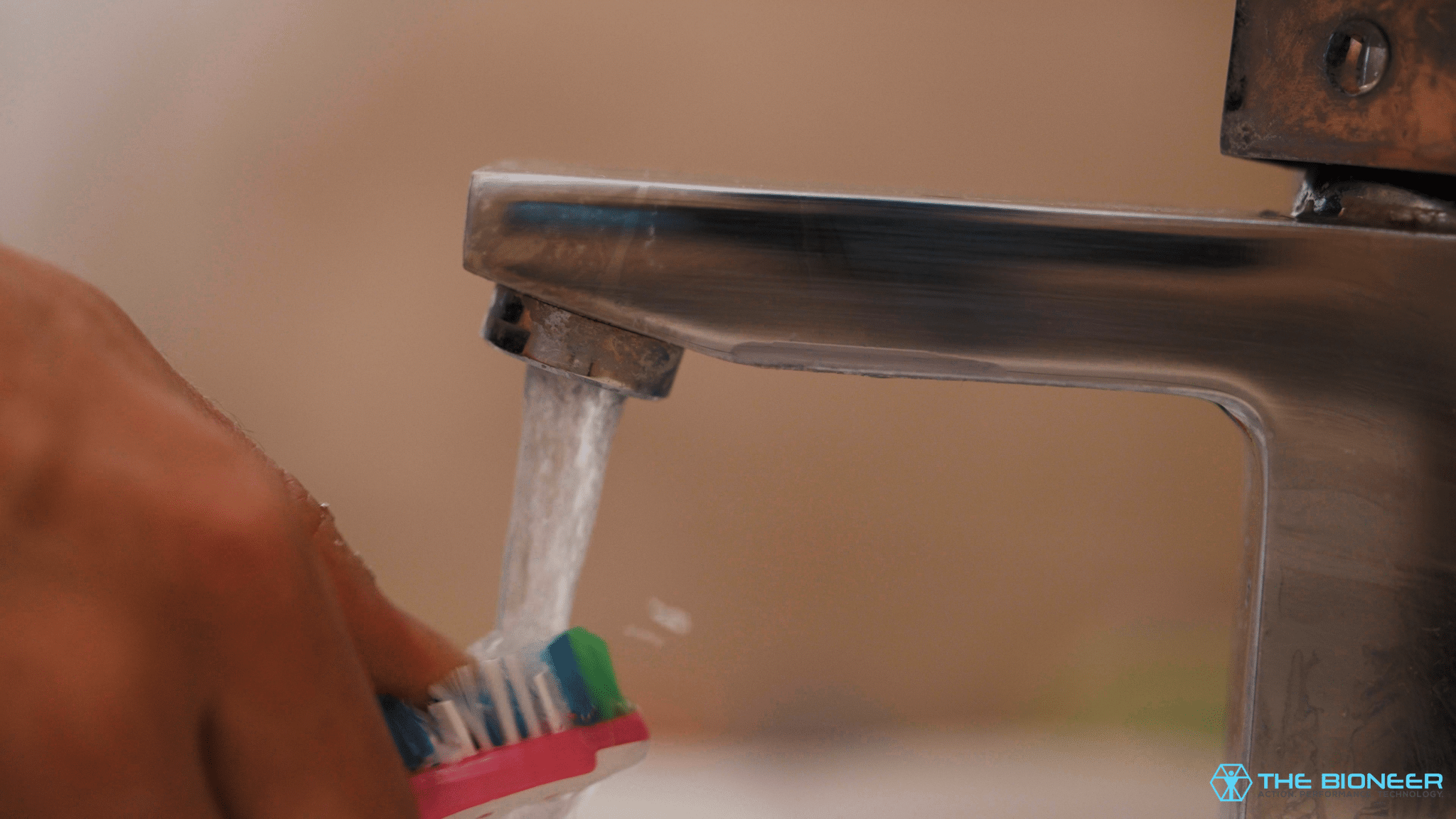 Exercises You Can Do While Brushing Your Teeth! - The Bioneer